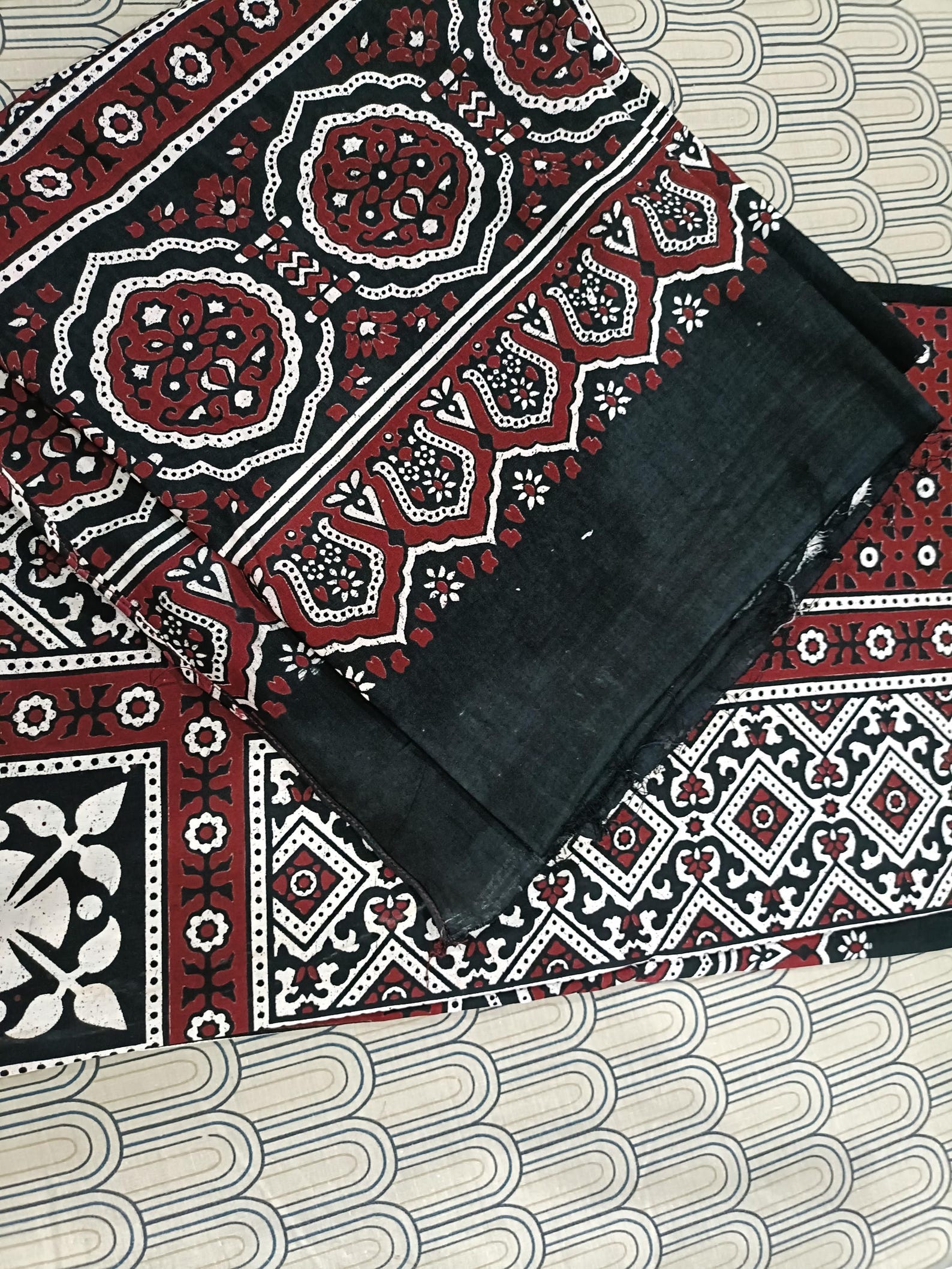Vintage Ajrakh Print Scarf: Sindhi Culture Shawl - Etsy