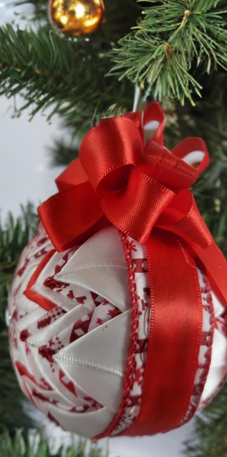 Red and White Satin Quilted Ribbon Ornament Gift Box Incl - Etsy