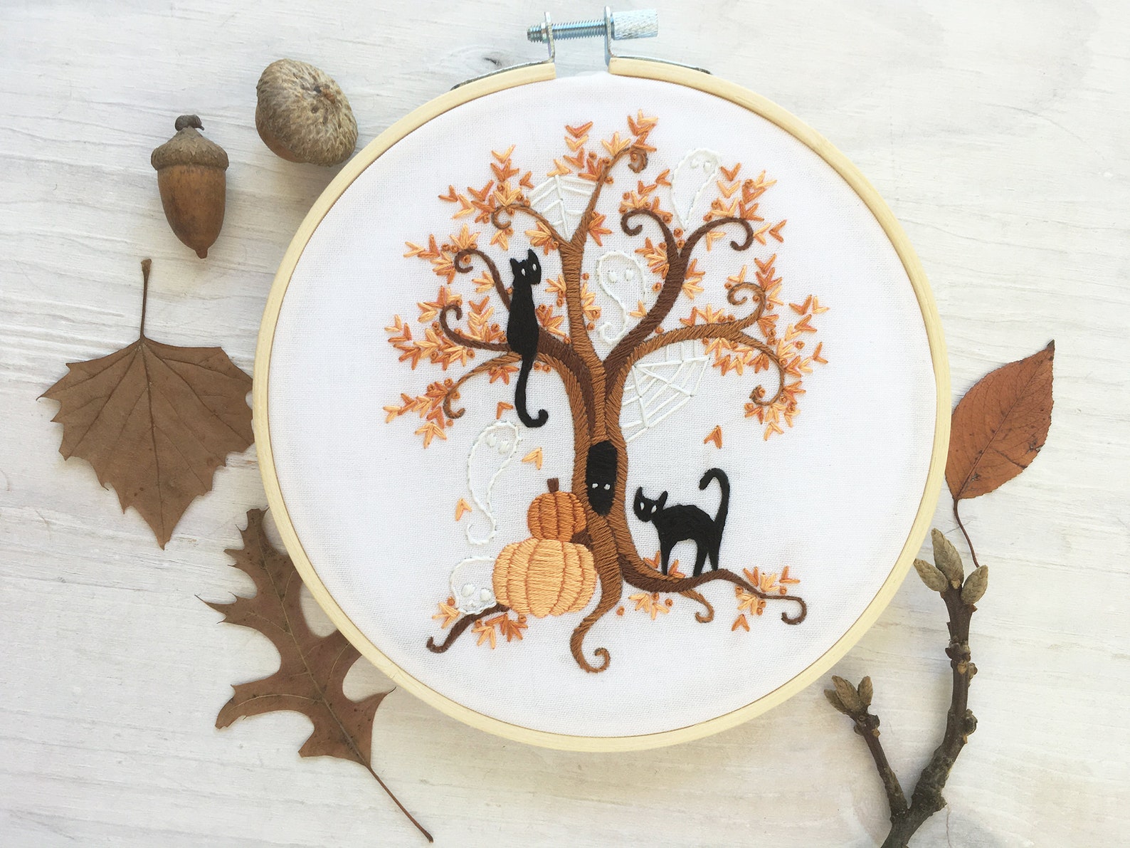 Halloween Tree Hand Embroidery Sampler, Halloween DIY Decoration - Etsy