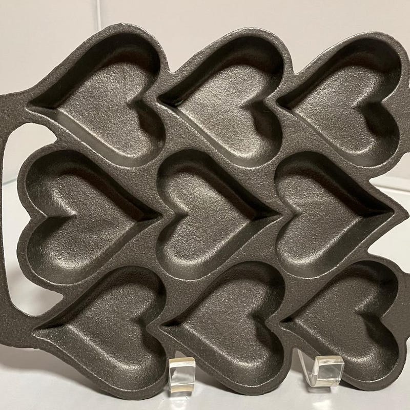 Cast Iron Hearts Pan - Etsy