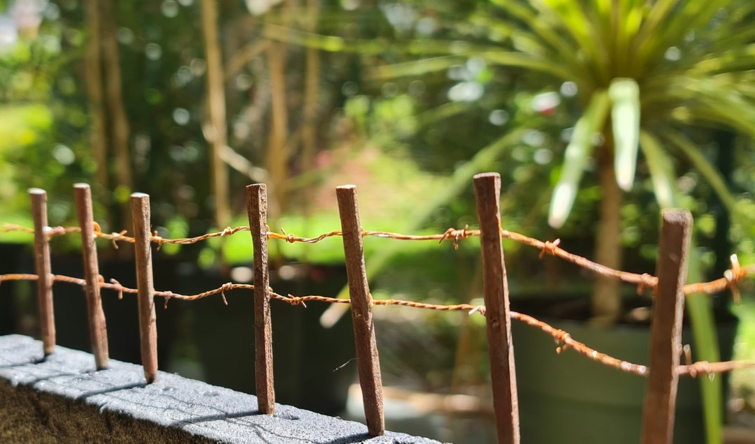 Real Barbed Wire With Miniature Posts for Diorama model Making - Etsy
