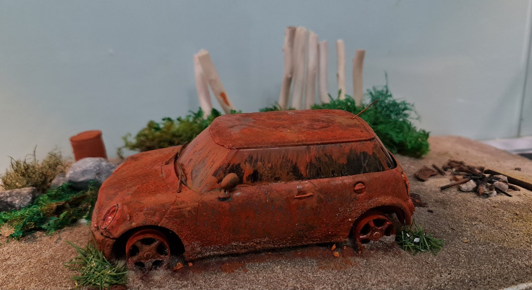 Miniature Diorama Model Abandoned Mini Cooper 1/24 - Etsy