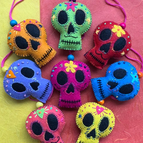 Felt Sugar Skull Ornament Pattern and Tutorial - Etsy