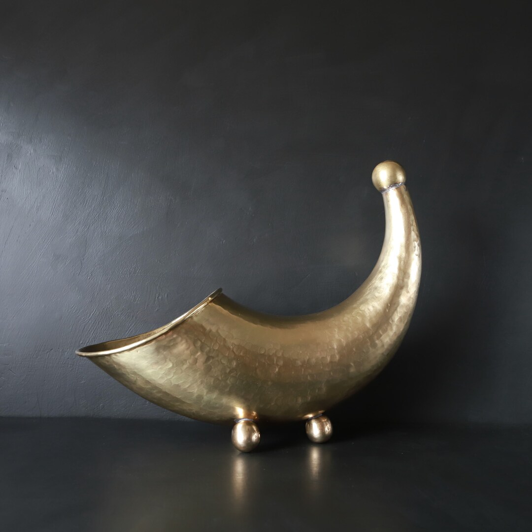 Vintage Brass Cornucopia Vase MCM Sculpture Hammered Metal Shell Horn ...