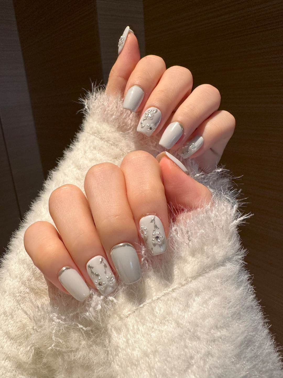 Reusable White Floral Fake Nails | Premium Press on Nails Gel | White ...