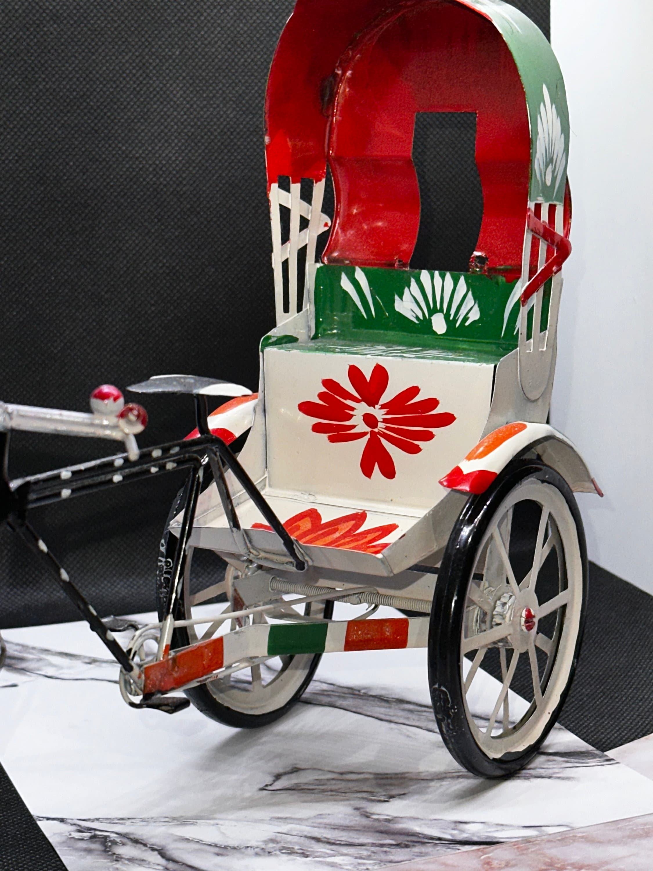 Cycle Rickshaw Metal Decor, Hand‑painted Bangladesh Rickshaw Art ...