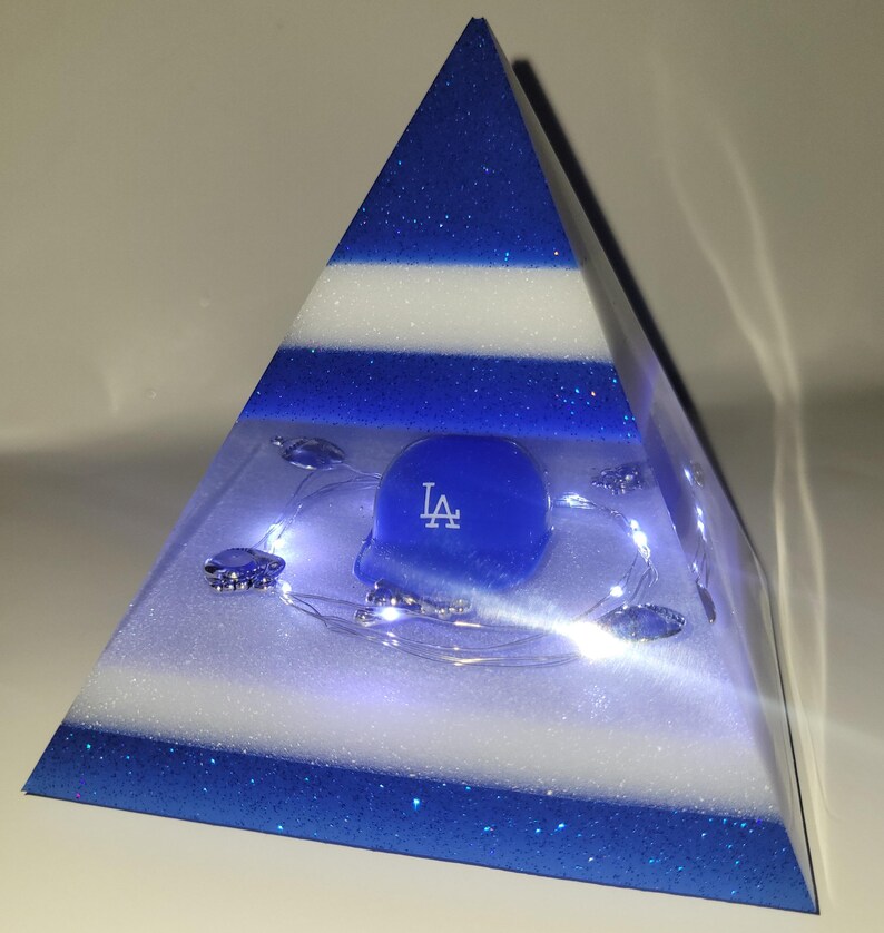 Los Angeles Dodgers Lighted MLB Pyramid - Etsy