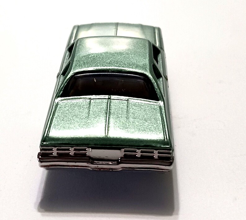 Matchbox 2025 75 Chevy Caprice Metallic Green MBX Road Cruisers II ...