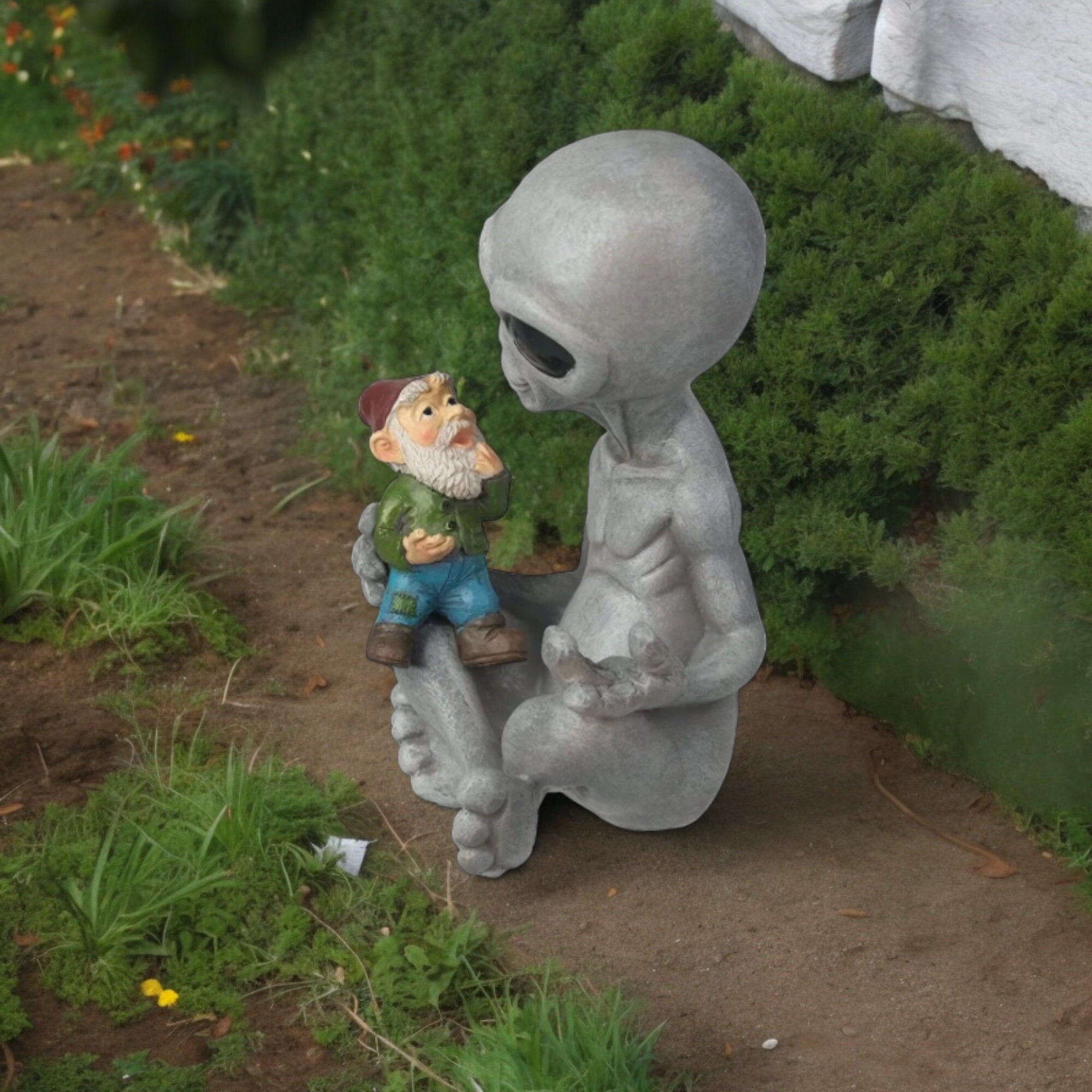 Alien Holding Dwarf Garden Statue Outdoor Yard Decor Lawn Decor Porch ...