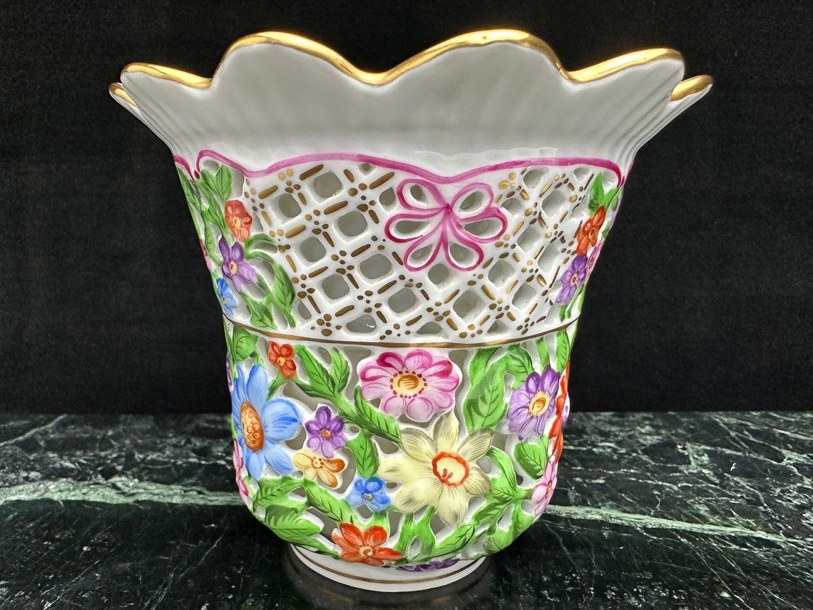 Herend Hand Painted Floral Reticulated Pierced Giftware Vase 6420 4.75 ...