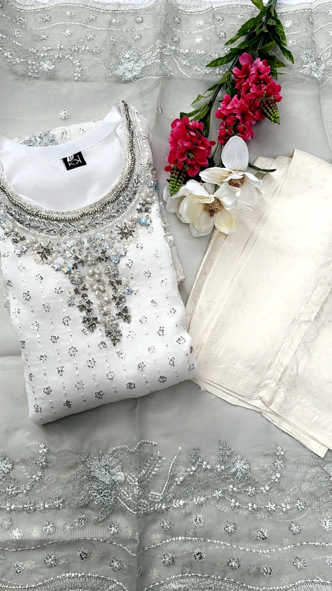 Beautiful Embroidered Chiffon With Embellishment Eastern Pakistani ...