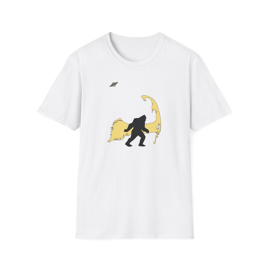 Cape Cod Bigfoot UAP T-shirt - Etsy