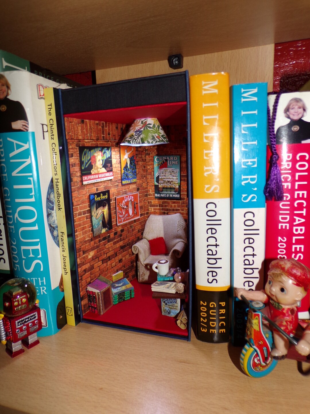 Miniature Room Book Nook, Booknook Diorama, Book Alley, Book Lover Gift ...