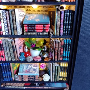 Wall Hanging Book Nook: Miniature Library Diorama With LED Lights - Etsy