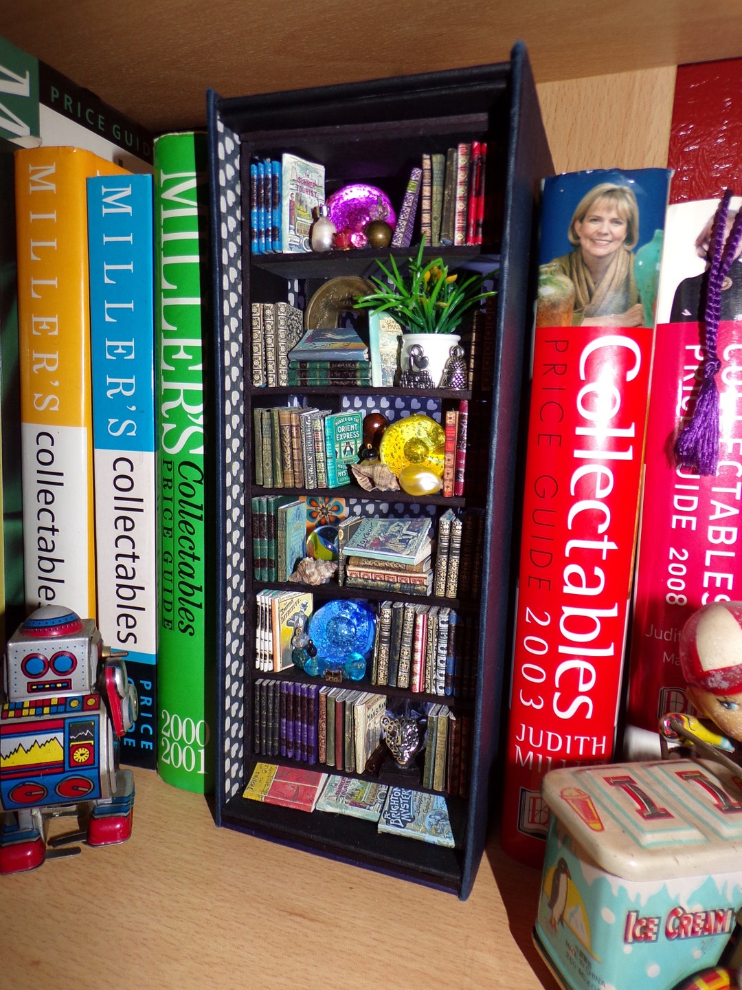 Book Nook, Booknook Diorama, Miniature, Bookshelf Insert, Eco Friendly ...