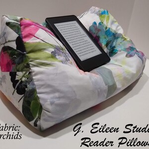 Reader Pillows for Your iPad Ereader Books or Magazines - Etsy