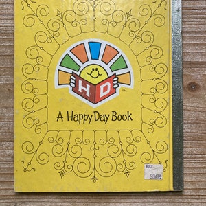 Busy Feet * A Happy Day Book * Elizabeth Elaine Watson * Kathryn Hutton ...
