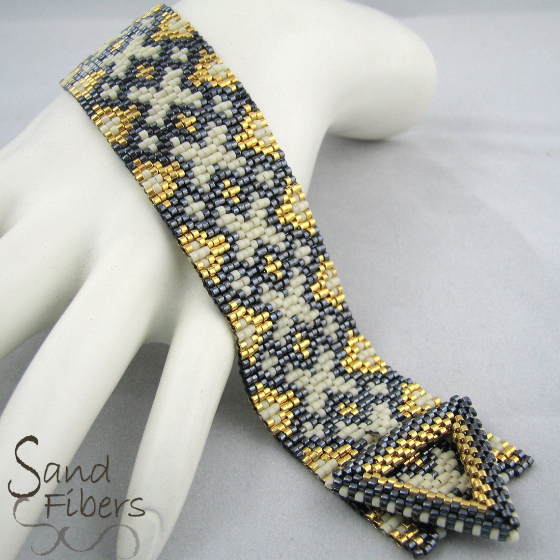 Peyote Pattern Crossed Diamonds Mosaic Peyote Cuff / - Etsy