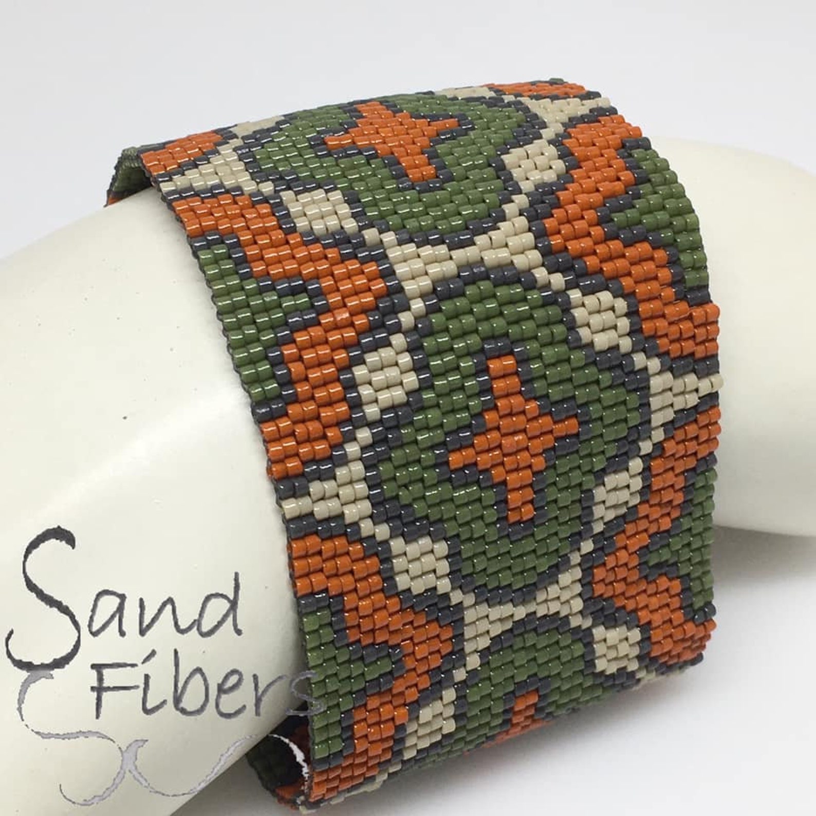 Peyote Pattern Mary's Grid Peyote Cuff / Bracelet A - Etsy