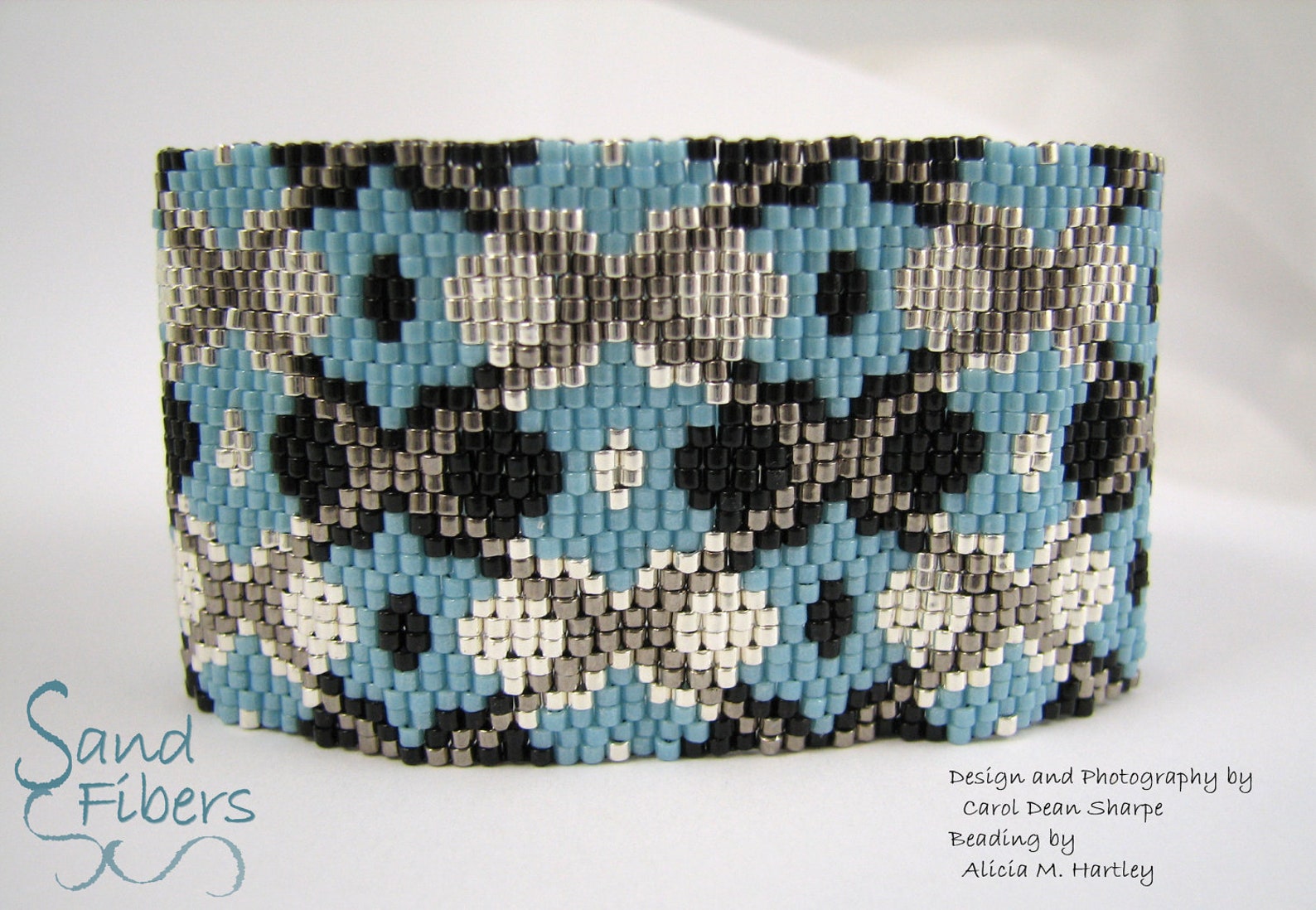 Peyote Pattern - Not an Argyle Peyote Cuff / Bracelet - A Sand Fibers ...