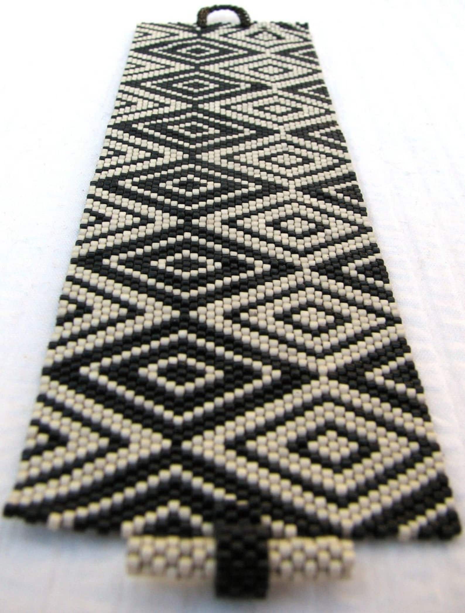 Peyote Pattern Cubism Diamonds Peyote Cuff / Bracelet A - Etsy