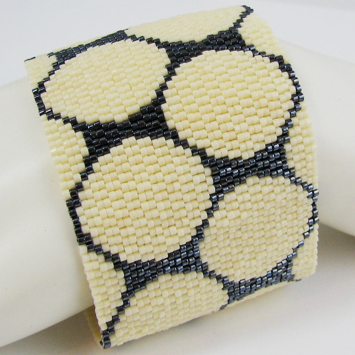 Cream and Gunmetal Punchinella Peyote Cuff / Peyote Bracelet | Etsy