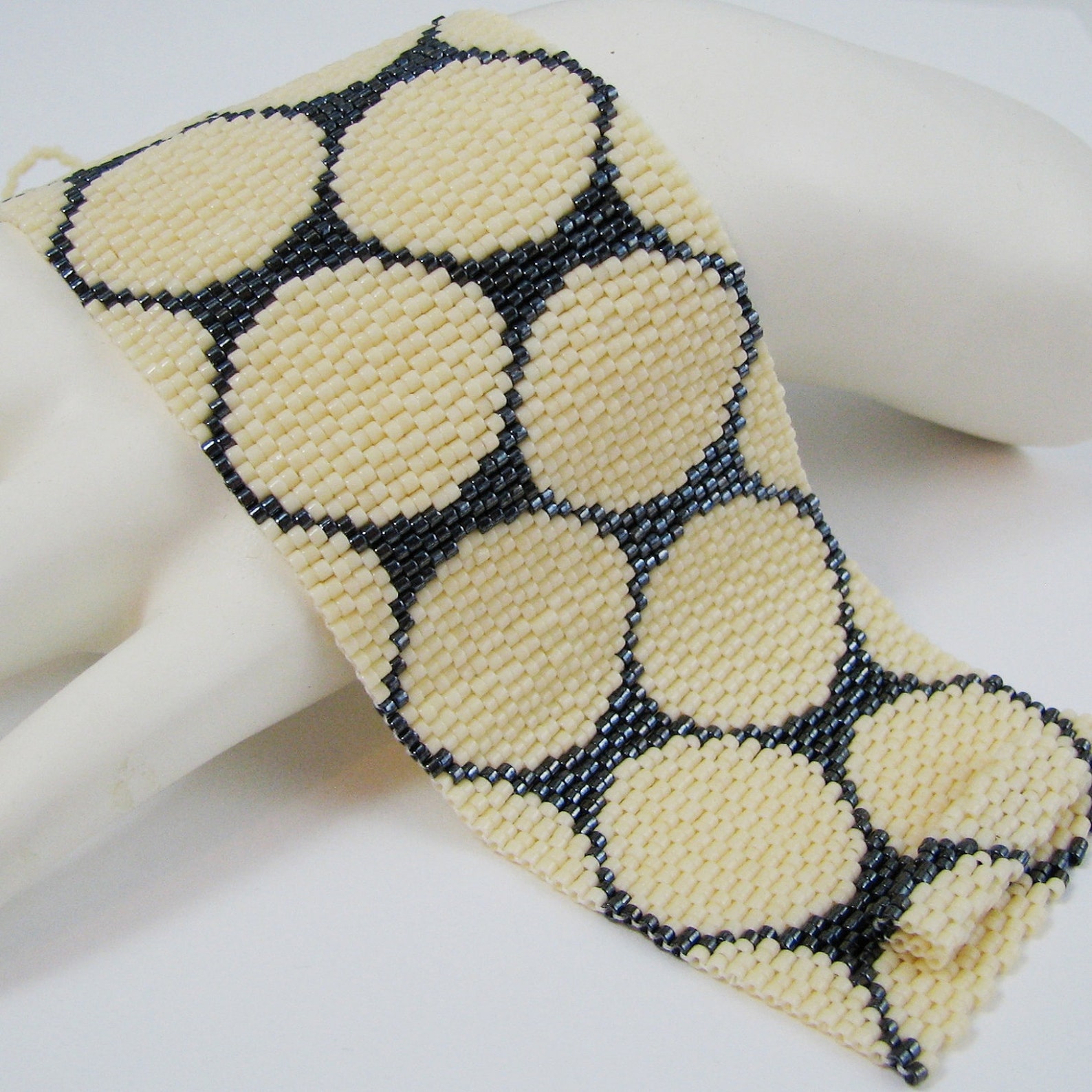 Cream and Gunmetal Punchinella Peyote Cuff / Peyote Bracelet | Etsy