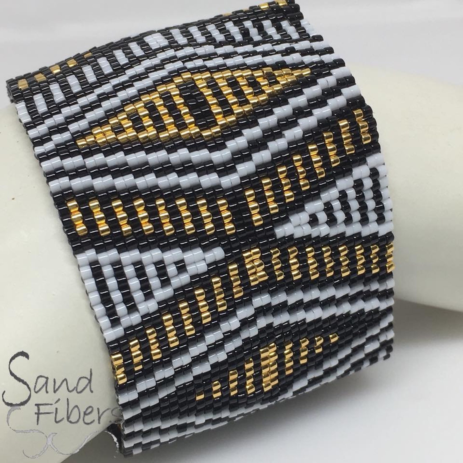 Peyote Pattern Striated Diamonds Peyote Cuff / Bracelet A - Etsy
