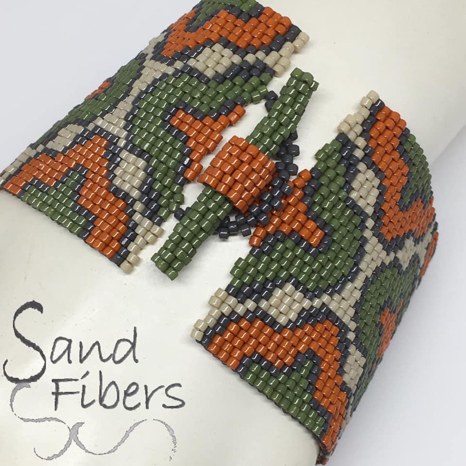 Peyote Pattern Mary's Grid Peyote Cuff / Bracelet A - Etsy