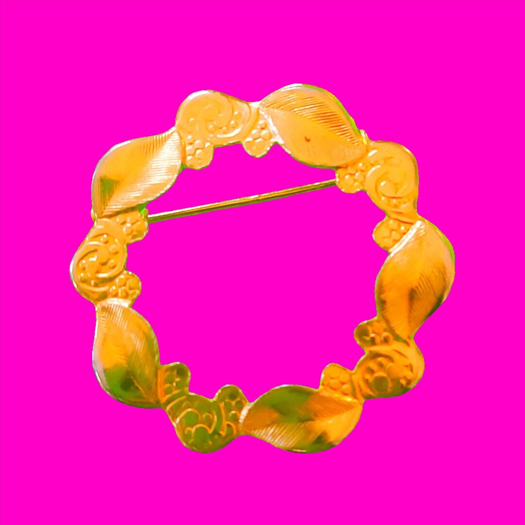 Grapevine Wreath Gold Tone Leaves Grapes Leaf Orchard Cute Costume ...