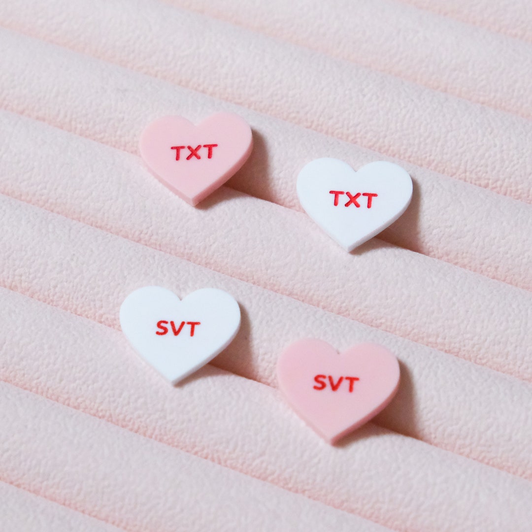 SEVENTEEN / SVT or TXT Candy Heart Badges 2 Colours - Etsy