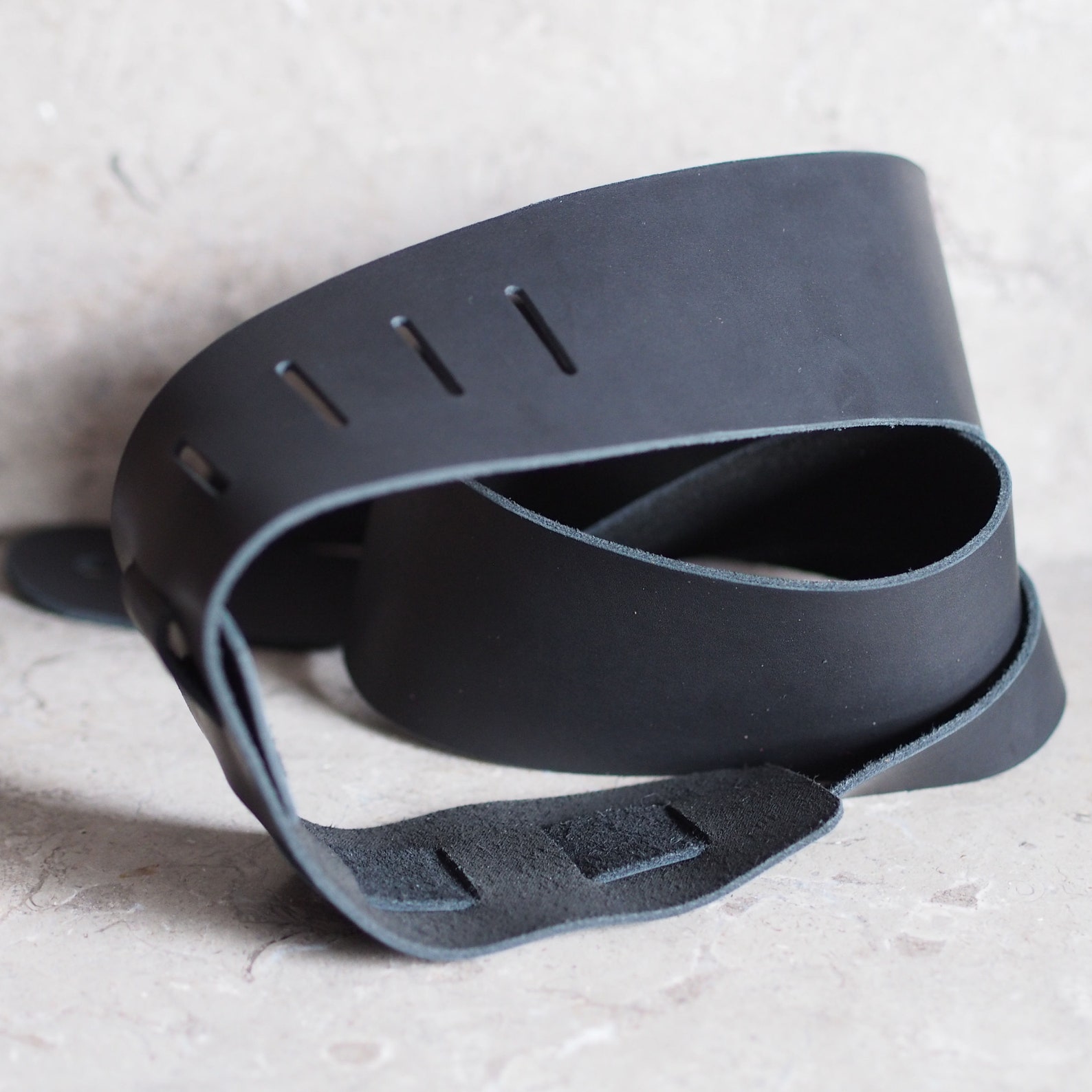 Simply Black Leather Guitar Strap - Etsy