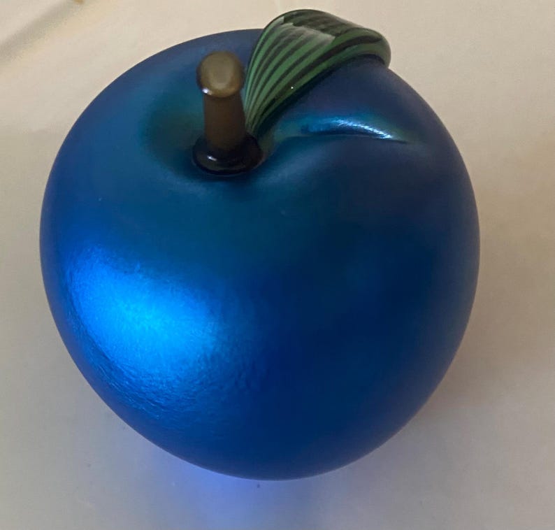 Orient & Flume Apple - Hand Blown Art Glass Paperweight - Vintage - Etsy