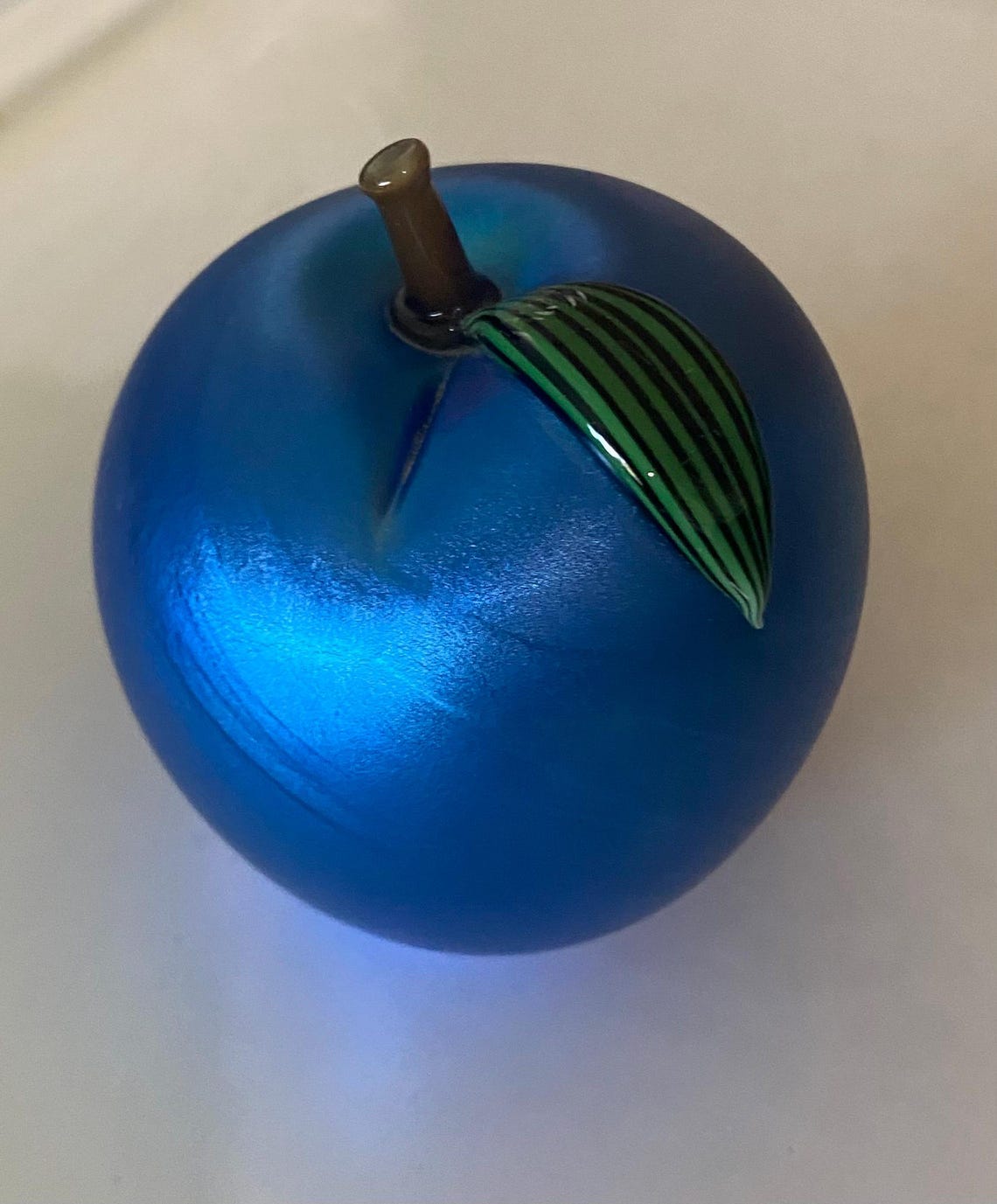 Orient & Flume Apple - Hand Blown Art Glass Paperweight - Vintage - Etsy