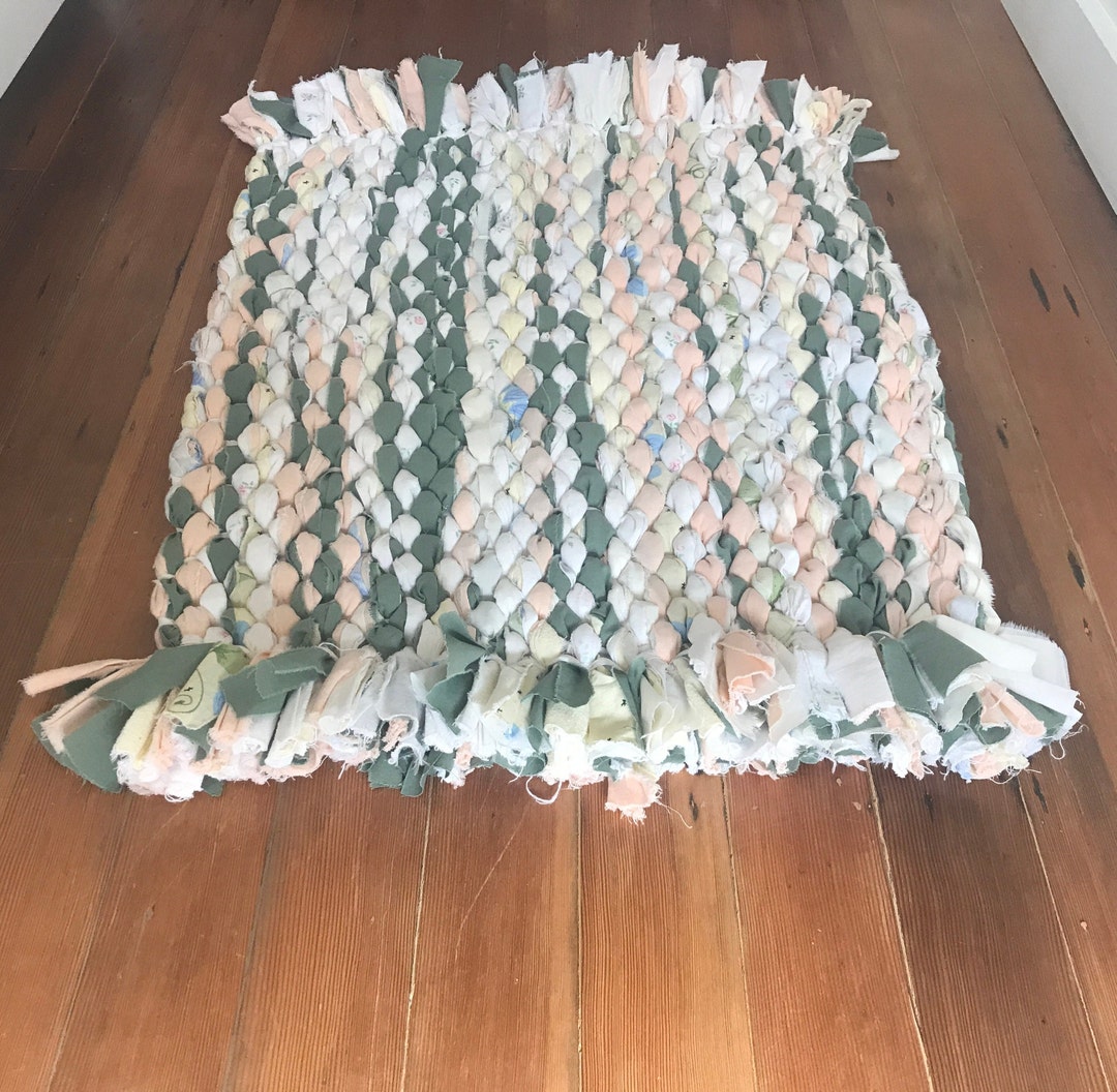 Hand Woven Rag Rug 30x21, Plush Texture, Reversible With Fringe, Cotton ...