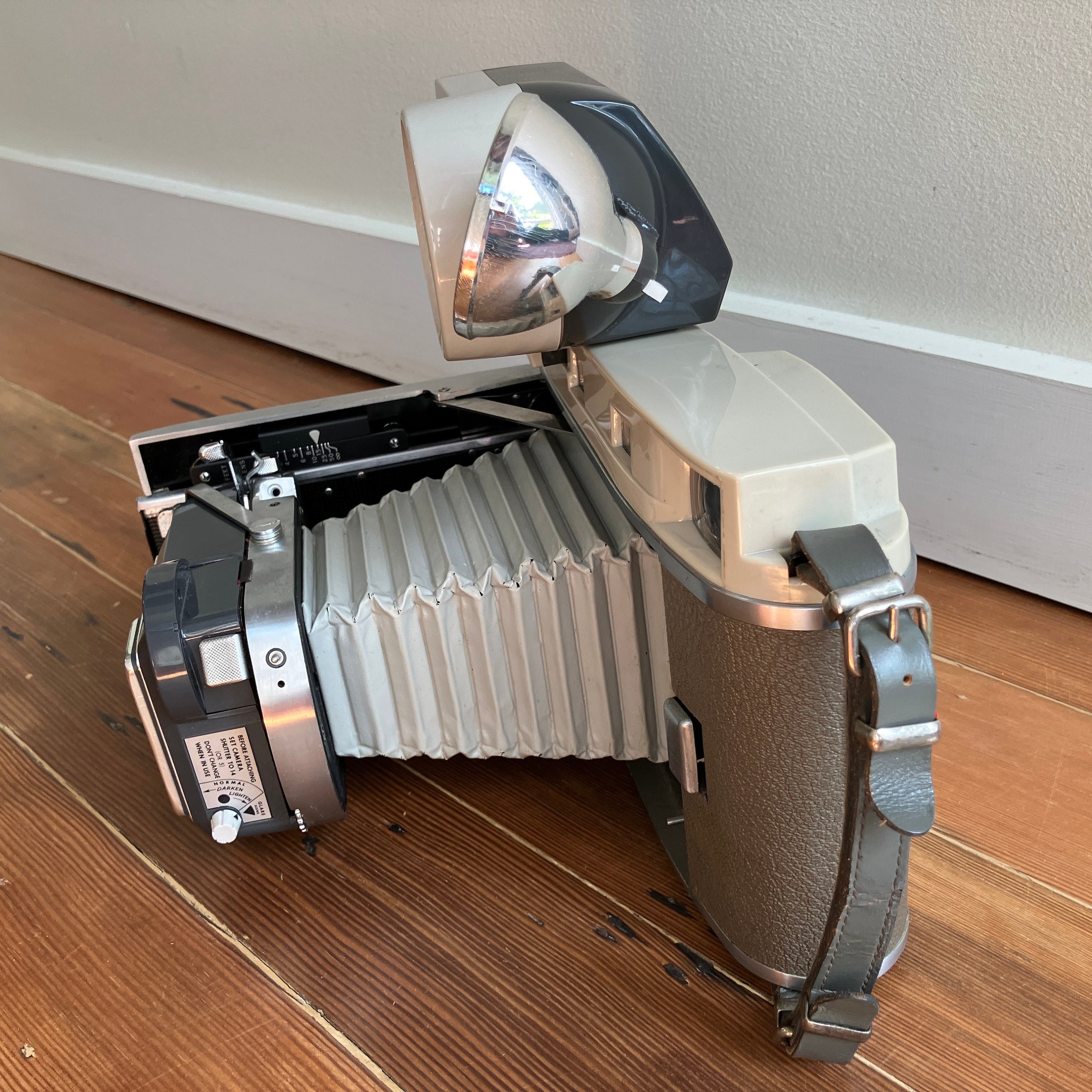 Vtg Polaroid Land Camera Model 800 With Case, Lens Filter, Wink-light ...