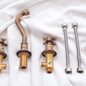 Antique Brass Bathroom Faucet , Bathroom Brass Vanity , Bathroom ...