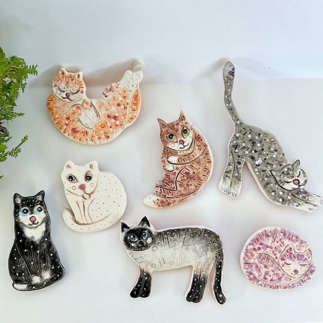 Cute Ceramic Cat Brooch, Handmade Clay Brooch by Lindy LONGHURST - Etsy