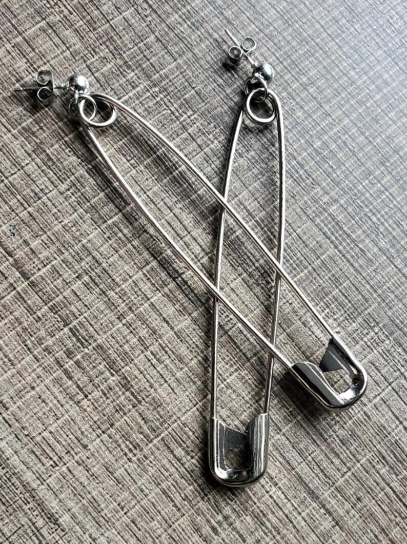 Draculaura Cosplay [safety Pin] Halloween Monster Earrings - Etsy