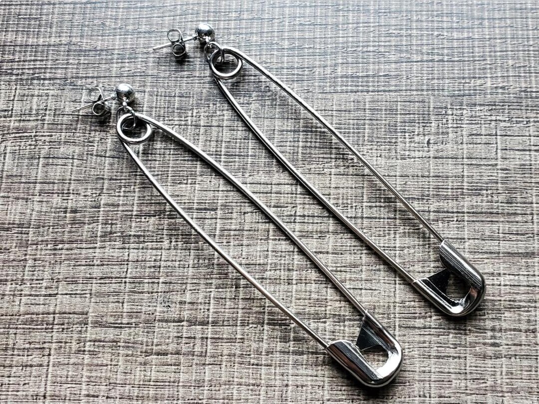 Draculaura Cosplay [safety Pin] Halloween Monster Earrings - Etsy