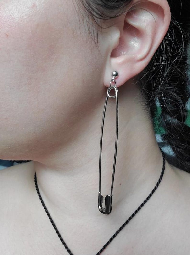 Draculaura Cosplay [safety Pin] Halloween Monster Earrings - Etsy