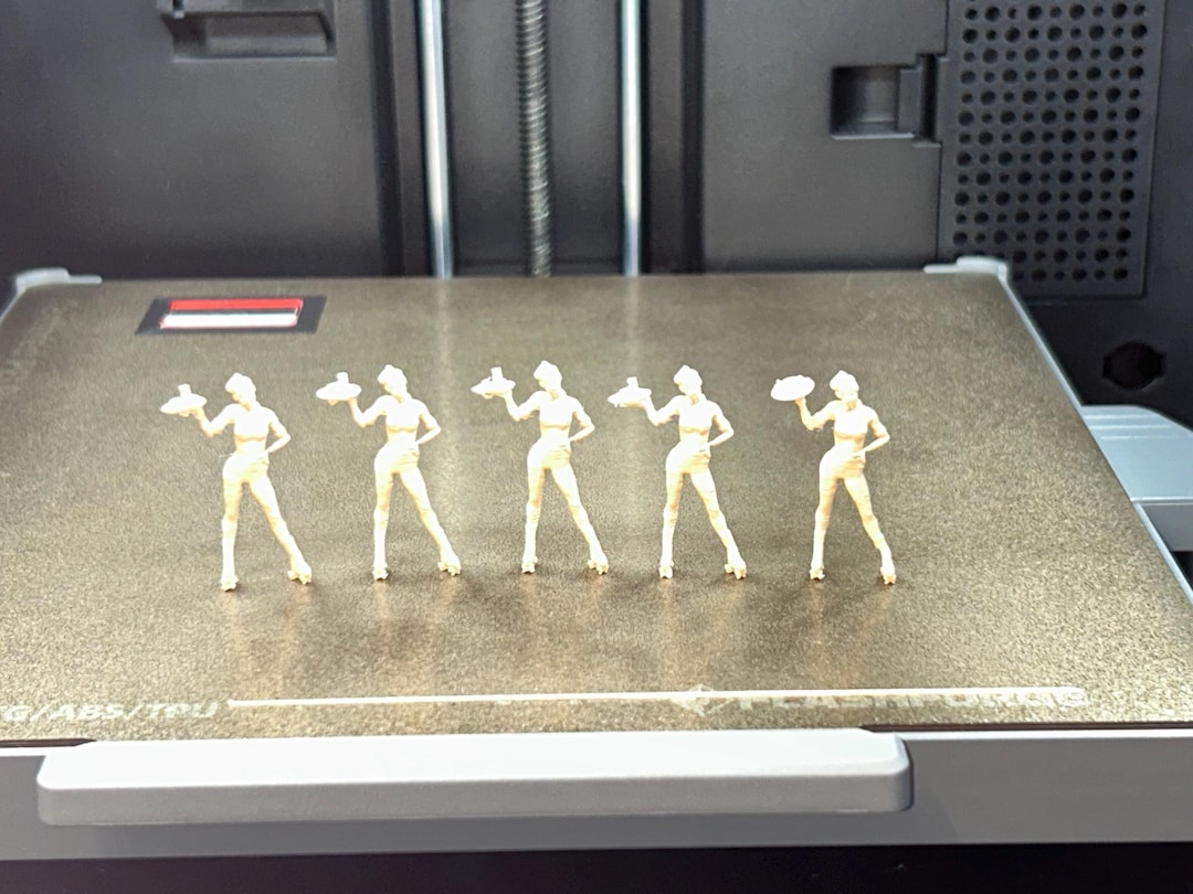 Mel's Diner Waitress Figurine Set, O-scale Train Decor - Etsy