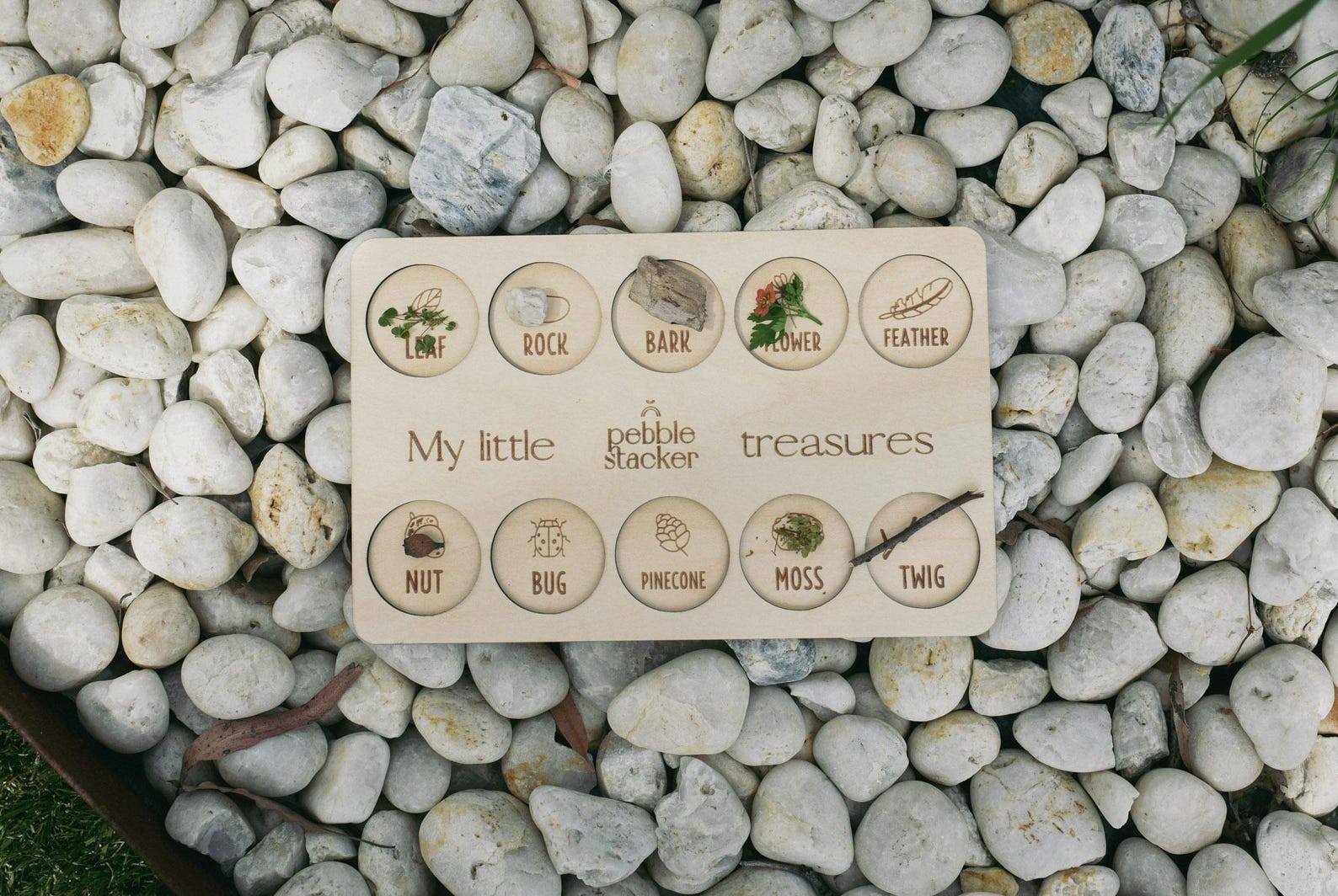 Nature Scavenger Hunt Board | Eco-friendly Kids Outdoor Game - Etsy