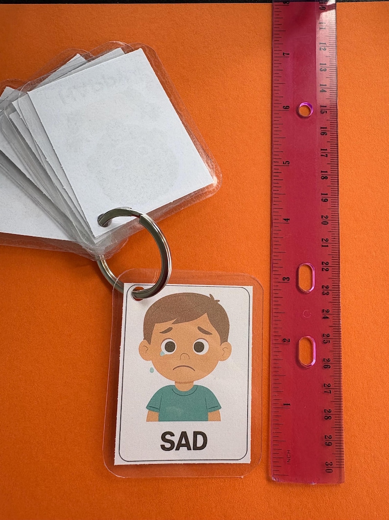 Pocket-sized PEC Learning Cards on Keyring - Emotions - Speech Therapy ...