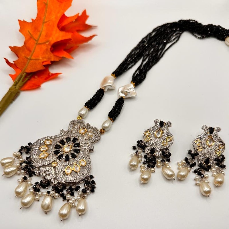 Black Jewelry Sets - Etsy