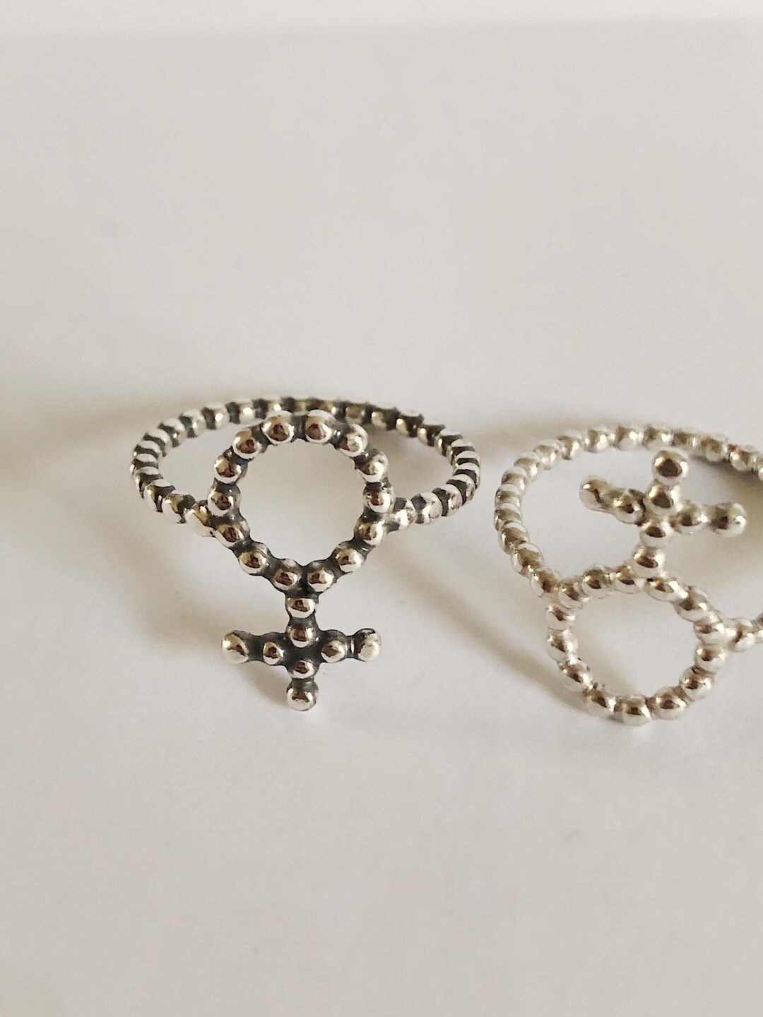 Female Symbol Ring, Feminist Ring, Circle Ring for Women, Feminist Ring ...