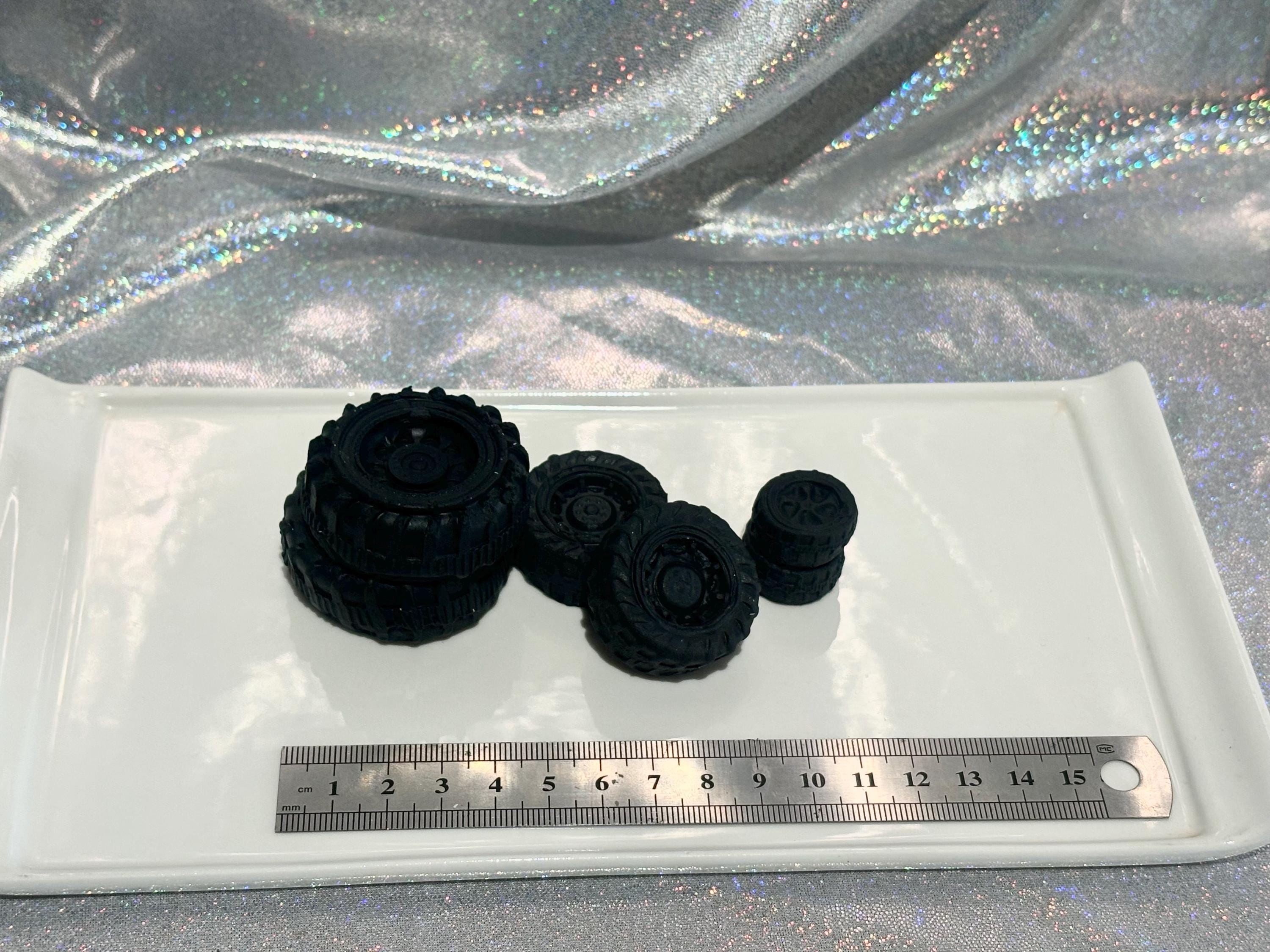 Fondant Race Car Cake Topper Wheels Edible Racing Car - Etsy