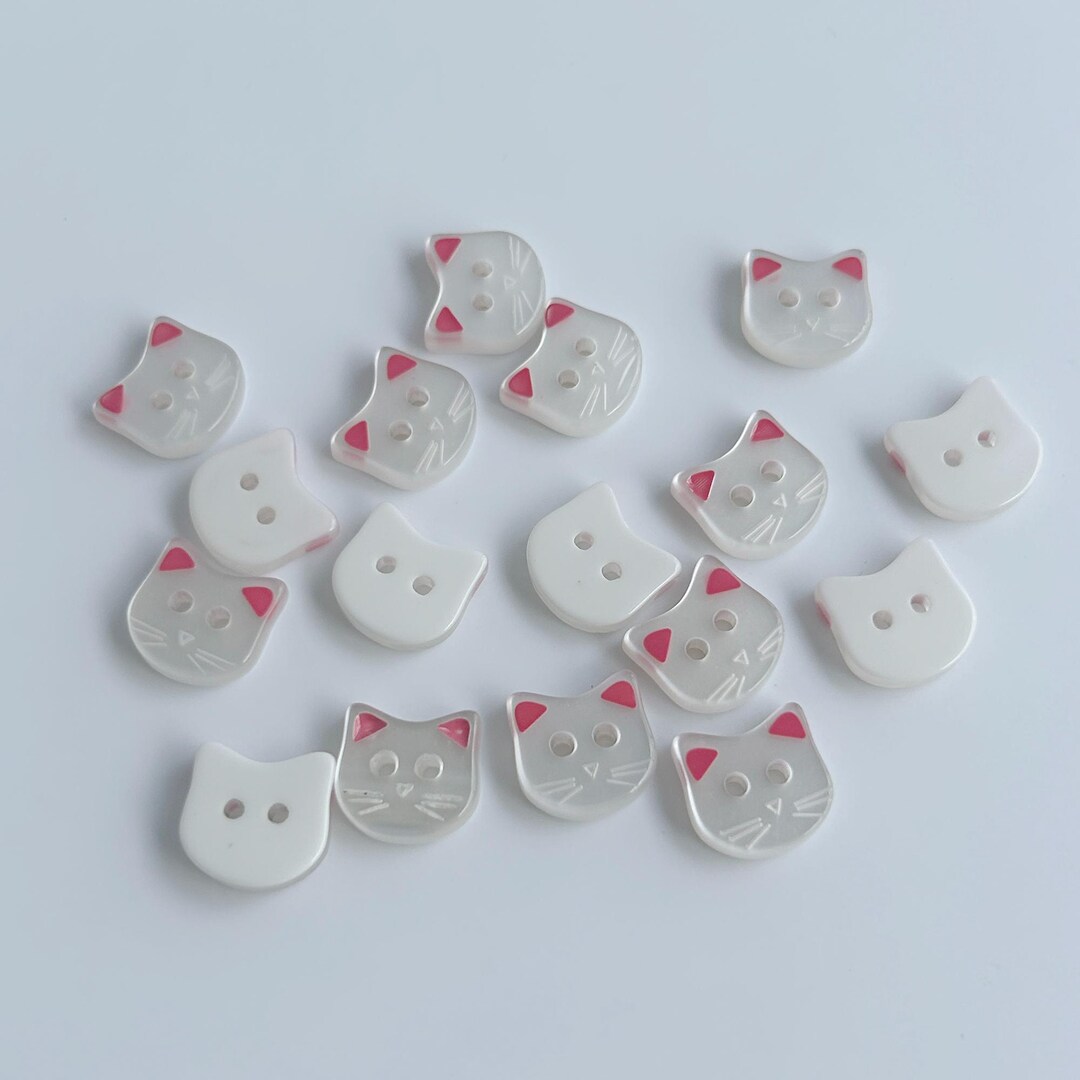 Each Pack Contains 30/50/100 Pieces. Cute White Cat-shaped Buttons ...