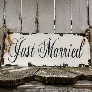 Just Married Sign | Rustic Wedding Sign | Wedding Photo Props | Ring ...