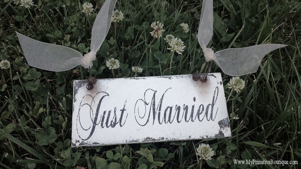 JUST MARRIED SIGN | Wedding Sign | Just Married Prop | Rustic Wedding ...
